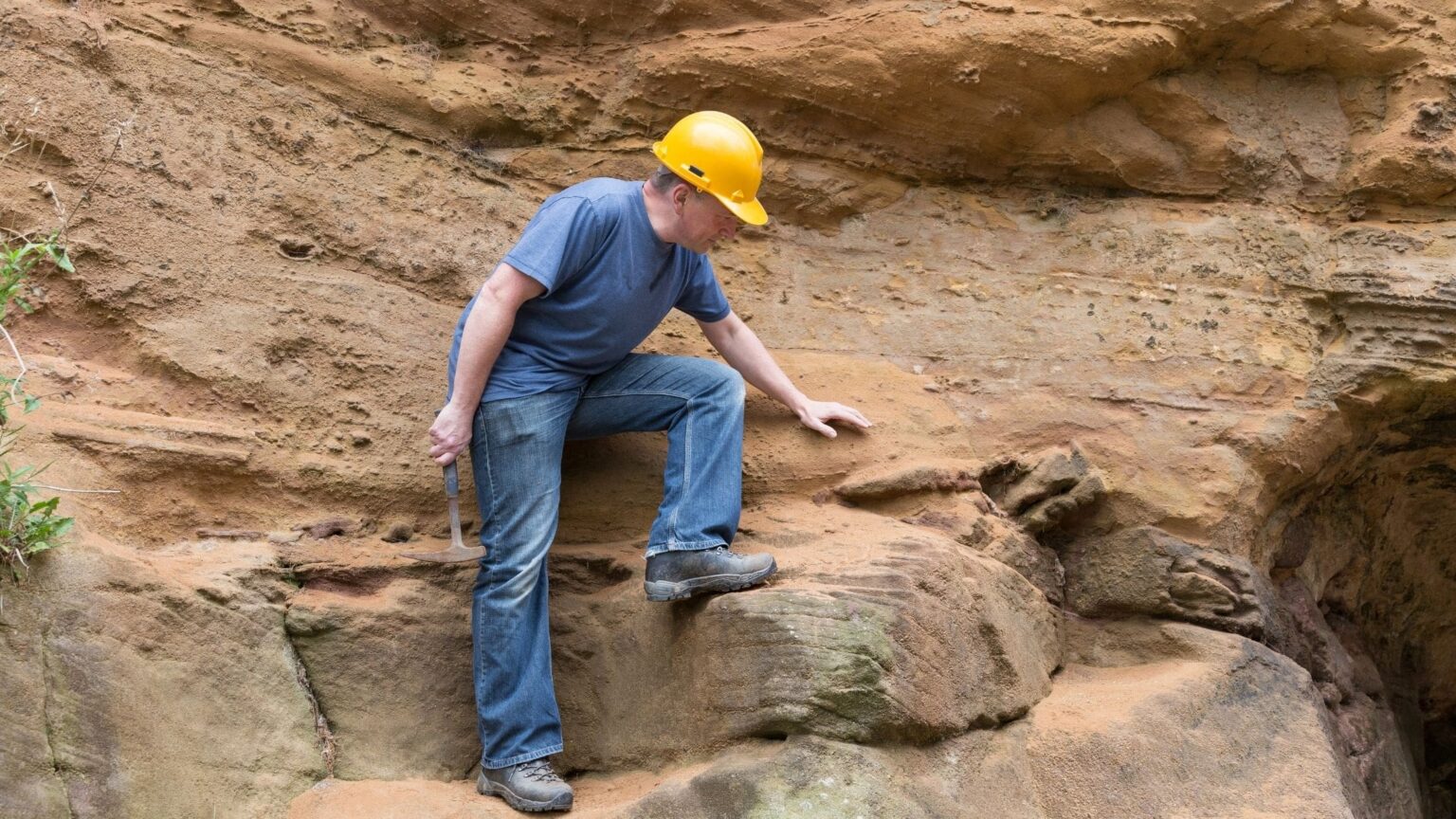 How To Find if You Have Oil on Your Land? - Pheasant Energy