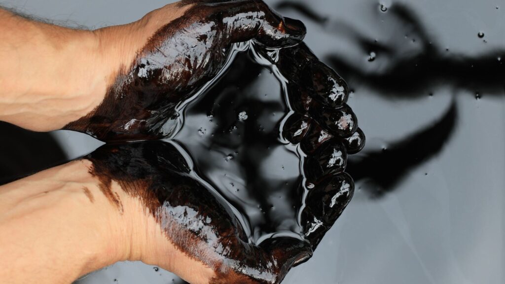 What is Petroleum: Definition, Formation, Constituents, Types and Uses ...